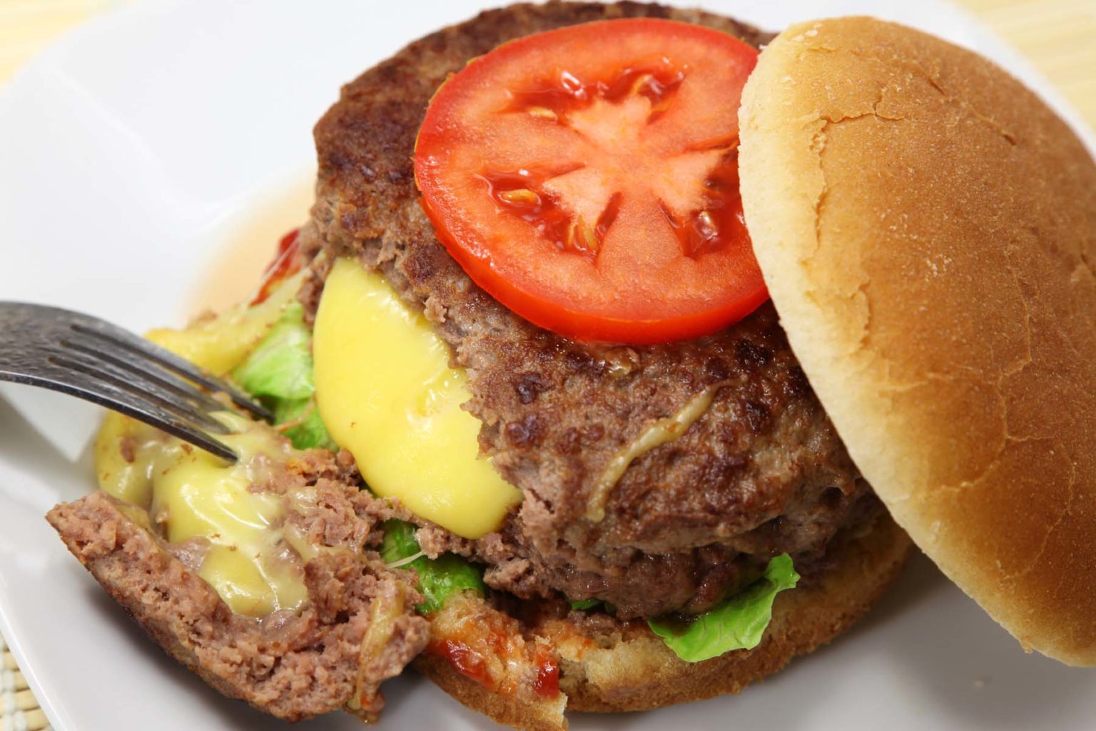 Classic Burgers Say Cheese! — British Frozen Food Federation (BFFF)